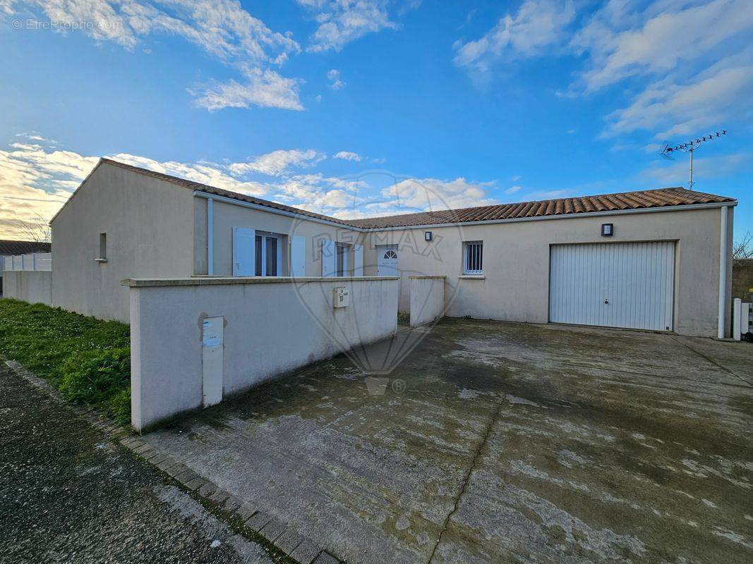 Maisons à CHARRON (17230) - Annonces immobilières - EtreProprio